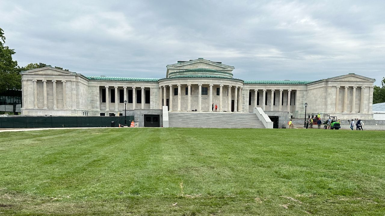 Jeffrey E. Gundlach Building at Buffalo AKG Art Museum opens